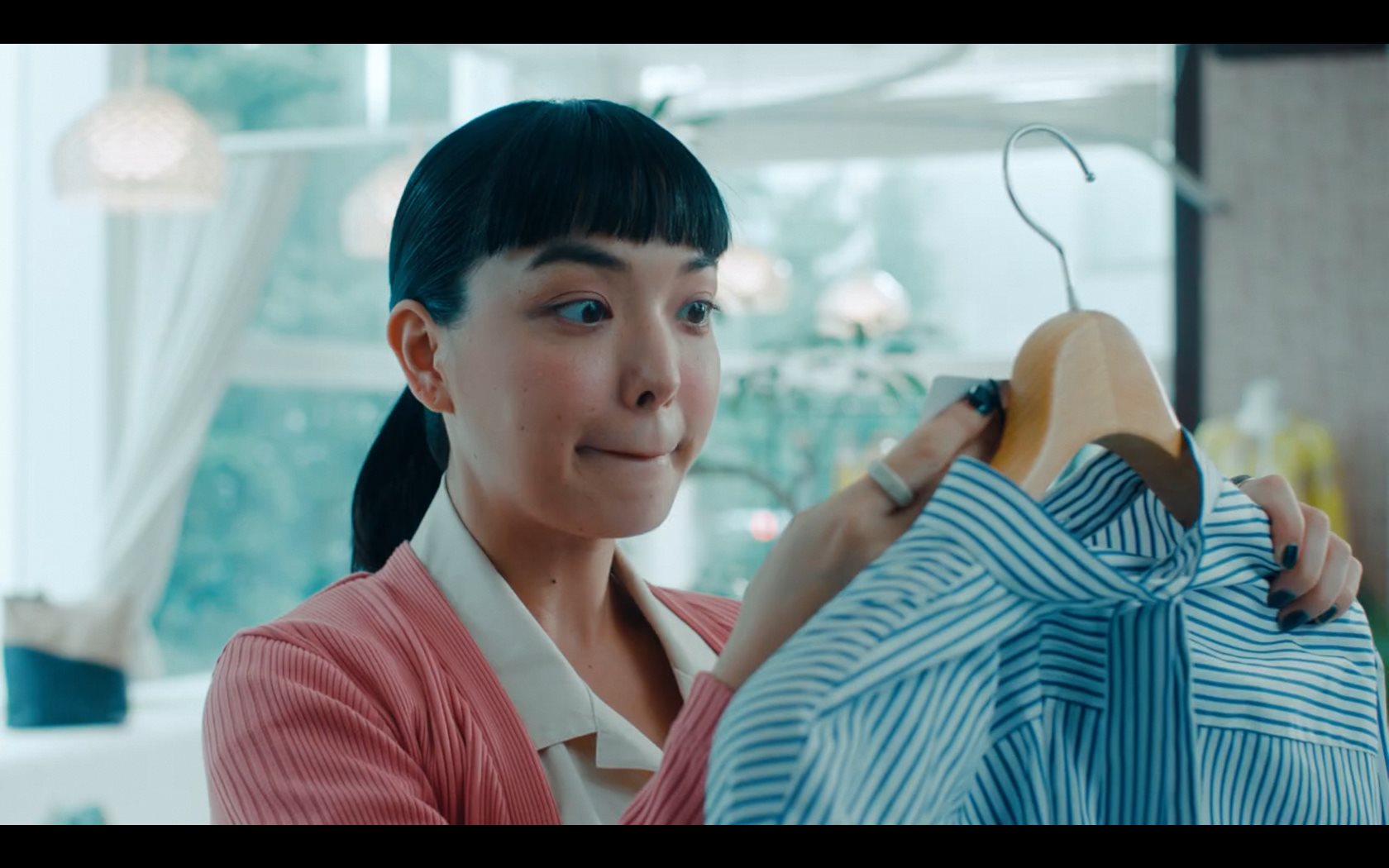 Spotify さぁ、なにを聴こう。 我妻三輪子 小宮一葉 | CM Watch