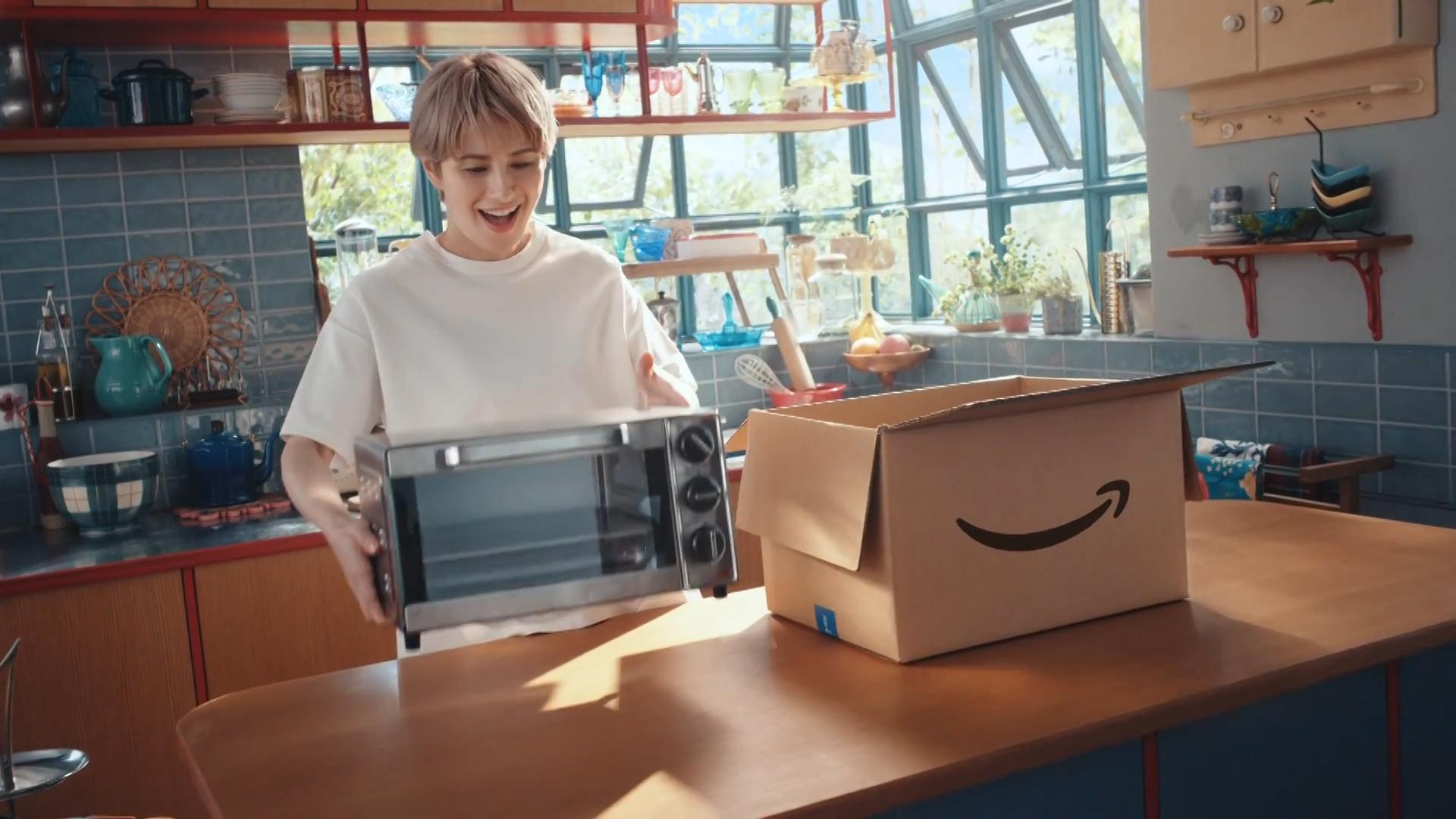 Amazon プライムデー 「Fantastic Baker」篇 ホラン千秋 | CM Watch